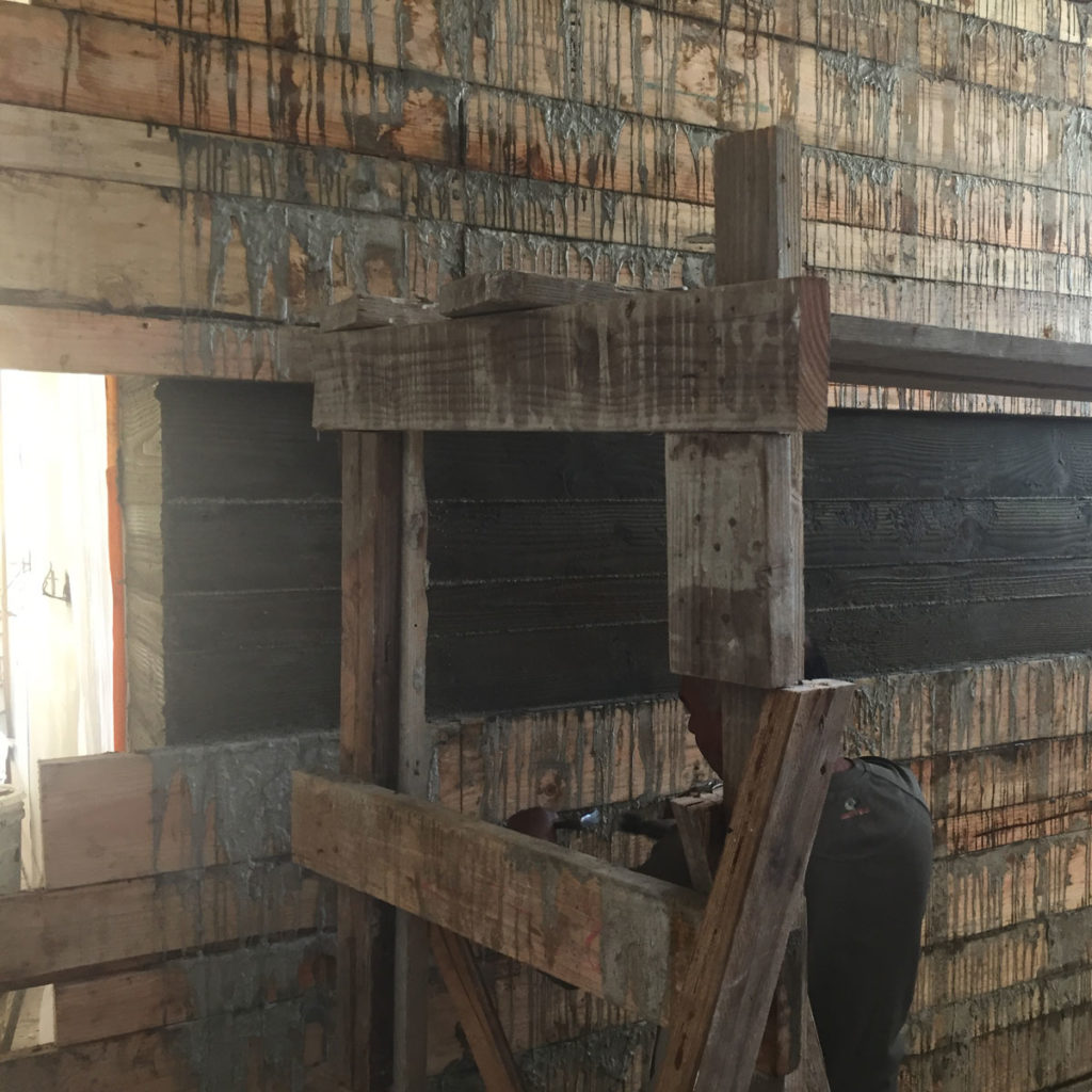 Board Formed Concrete Wall - Krueger Architects